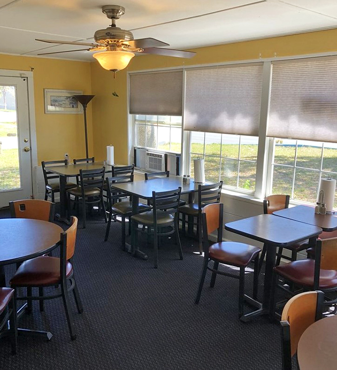 Sunshine yellow walls and simple furnishings tell you everything you need to know&mdash;they're spending their energy on the food, not fancy chairs. Smart priorities.