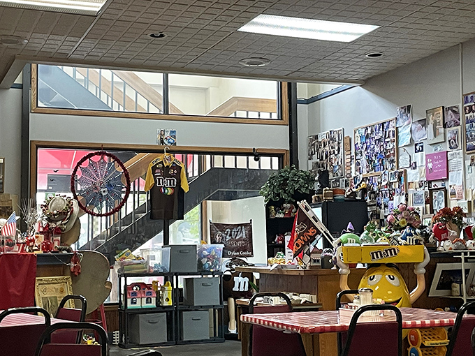 M&M memorabilia fills every corner, creating a space that feels more like a community living room than a restaurant. Nostalgia served alongside every meal.