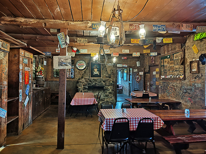 License plates from every corner of America adorn walls that have witnessed decades of satisfied sighs. Red checkered tablecloths aren't trendy&mdash;they're timeless.