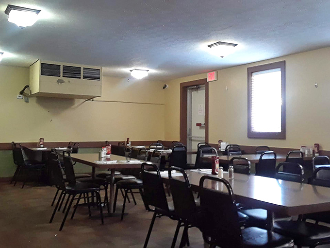 No-frills dining at its finest. This isn't where you come for the ambiance; it's where you come for chicken that will haunt your dreams.