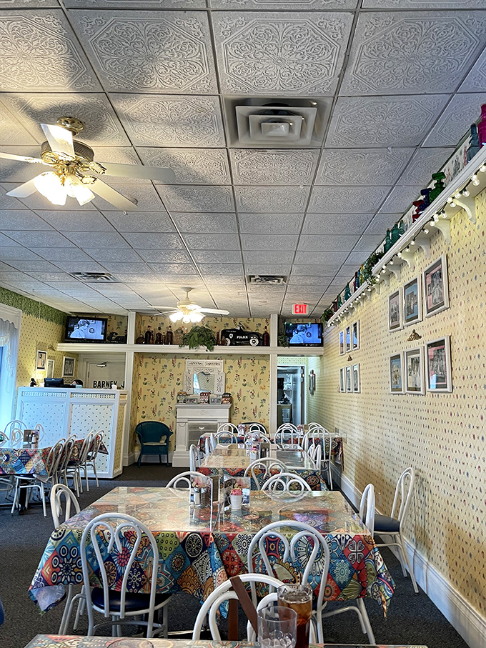 The Pineapple Room offers a tropical-themed escape where breakfast conversations flow as freely as the coffee. Florida hospitality at its finest!