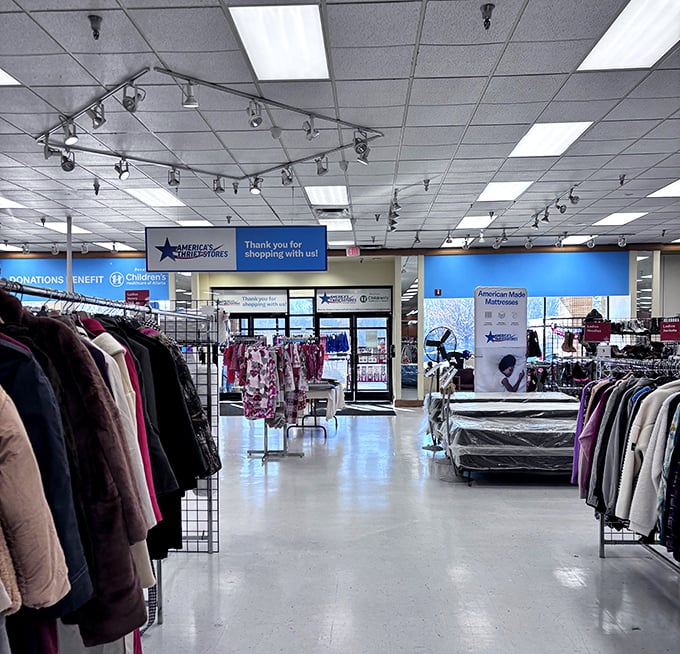 The central fireplace anchors the dining room like a hearth from a bygone era. Those cozy booths have witnessed countless celebrations, first dates, and food comas.