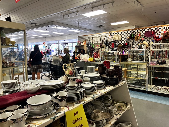 China sets for days! One person's discarded dinnerware becomes another's vintage collection&mdash;just add dinner guests and stories.