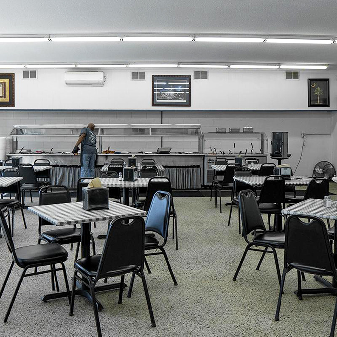 Simple tables await hungry patrons in this no-frills dining room where the focus is squarely where it belongs&mdash;on the spectacular food.