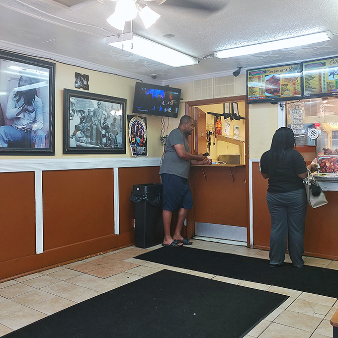 Inside, the no-frills interior tells you everything you need to know: they're focused on the food, not fancy decor. That's my kind of priority.