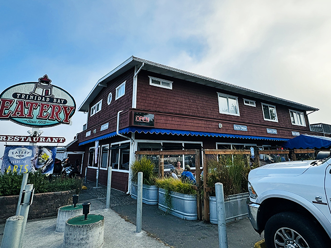 The Trinidad Bay Eatery isn't just serving meals&mdash;it's offering front-row seats to the Pacific's greatest show, complete with rustic charm.