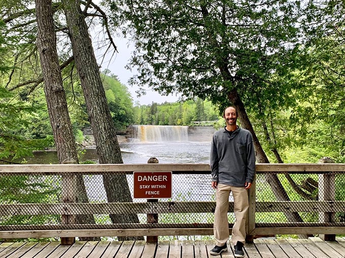 The Upper Falls puts on a daily performance that would make Niagara jealous &ndash; 50,000 gallons of amber water taking a dramatic 50-foot plunge.