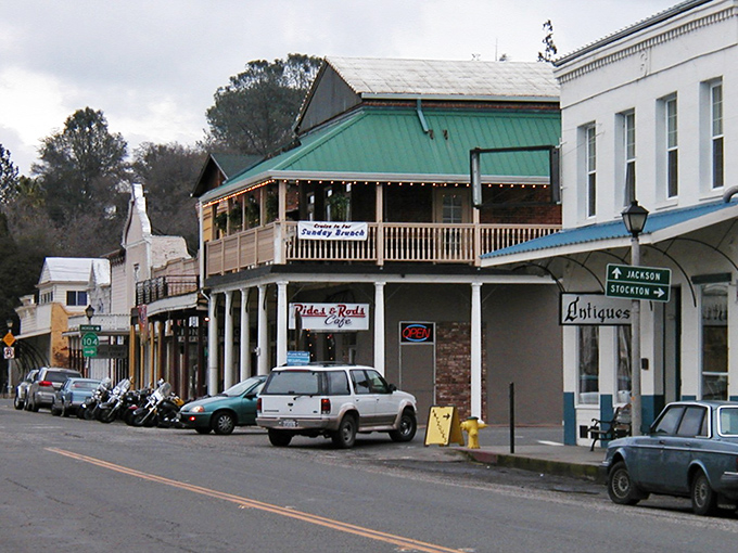 Pides & Rods Cafe sits alongside charming boutiques on Ione's historic main drag, where shopping local isn't trendy&mdash;it's simply what everyone does.
