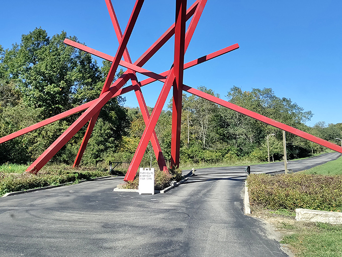 The park's dramatic entrance feels like walking through a geometric red carpet event&mdash;minus the paparazzi and uncomfortable shoes.