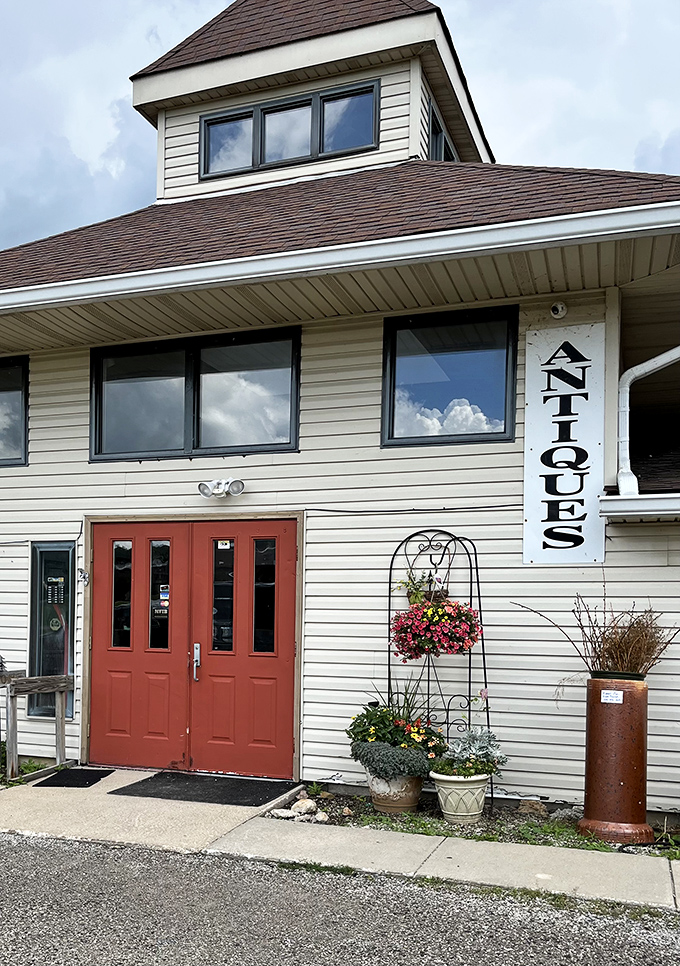 Rolling green fields frame this antique paradise, proving Ohio's best treasures hide in plain sight.