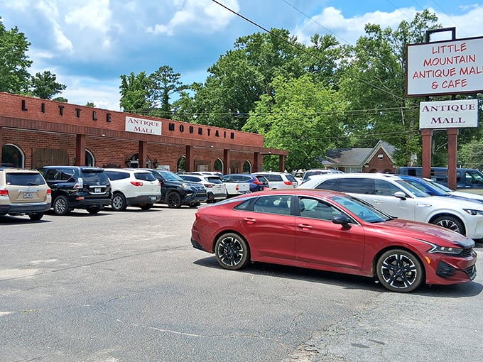 The parking lot tells no lies&mdash;this hidden gem draws treasure hunters from across state lines, all searching for that perfect piece of yesterday.
