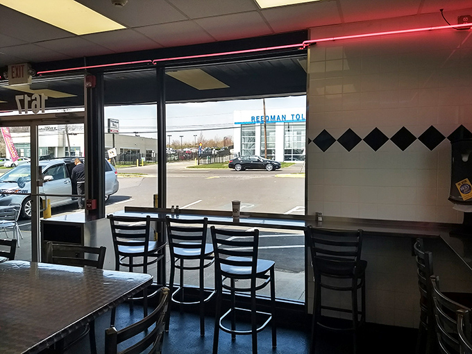 The minimalist dining area says it all: we're not here for the d&eacute;cor, folks. We're here for cheesesteak nirvana.