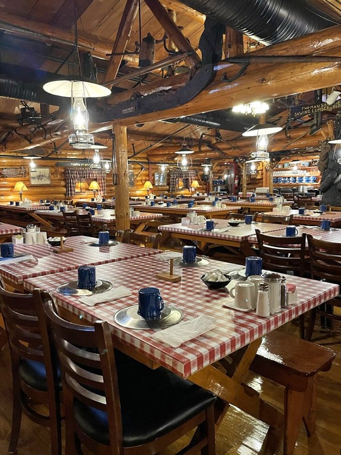 Rustic log beams, checkered tablecloths, and blue enamel mugs&mdash;this isn't just dining, it's time travel to when calories didn't count and conversation trumped cell phones.