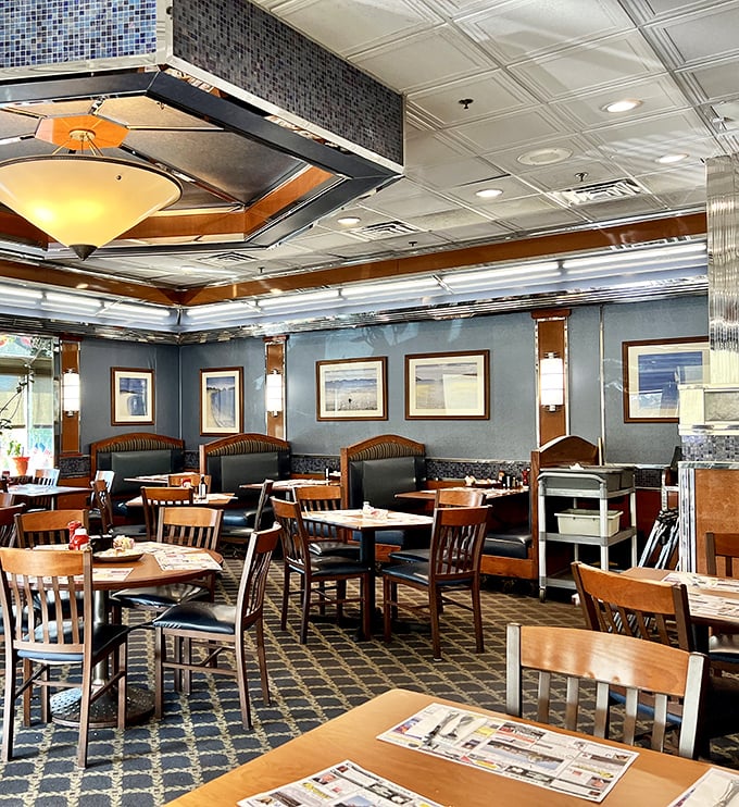 Classic diner vibes meet modern comfort in booths that have heard a thousand stories.