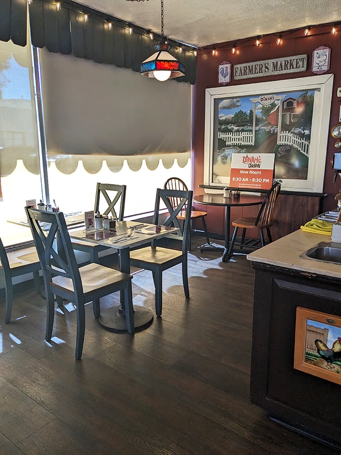 Step inside to a cozy farmhouse aesthetic where time slows down. The "Farmer's Market" sign and country-style chairs create an atmosphere where calories don't count and conversations flow freely.