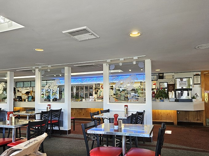 No-nonsense dining where the focus is squarely on the food. Those metal tables have supported more happy elbows than a lifetime of Thanksgiving dinners.