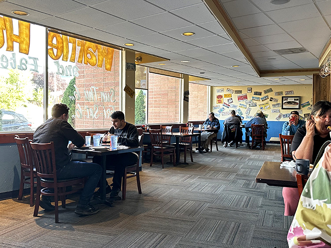 Morning sunshine streams through windows as diners settle in for breakfast. This isn't just eating&mdash;it's a ritual that makes Mondays bearable.
