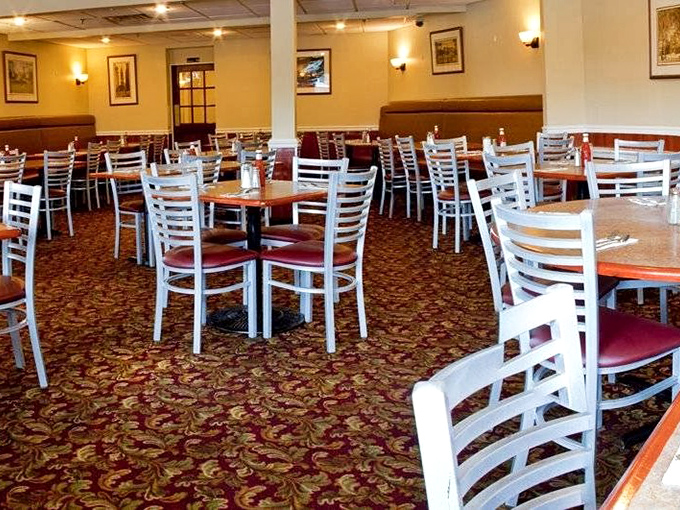 Diner democracy in action. The spacious interior with its burgundy booths and patterned carpet has hosted countless Philadelphia stories and satisfied appetites.
