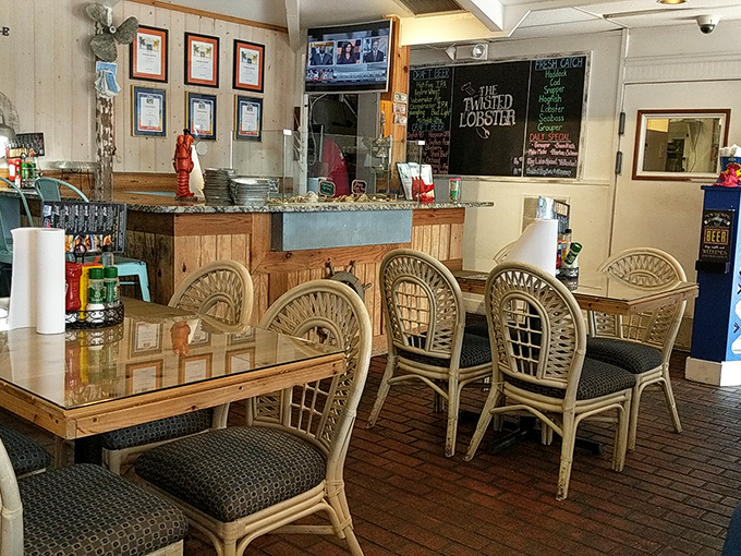Coastal charm meets seafood serious business inside, where wicker chairs and nautical touches create the perfect backdrop for lobster indulgence.