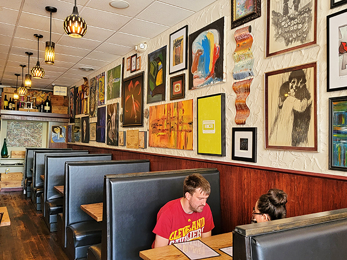 Art gallery meets comfort food haven. The walls tell stories while the booths invite you to create your own over plates of Ohio's most crave-worthy dishes.
