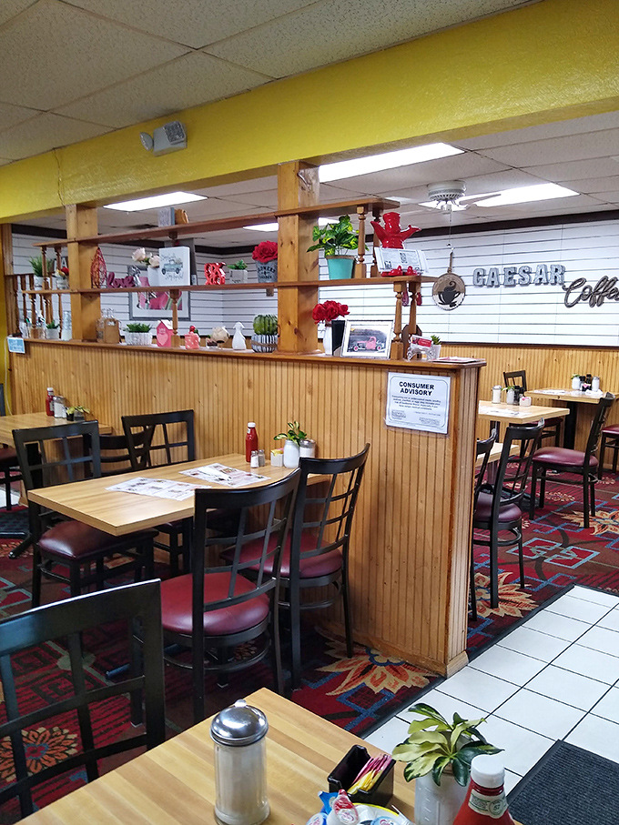 Warm wood paneling, simple tables, and homey d&eacute;cor create that "everybody knows your name" vibe that's increasingly rare in our chain-restaurant world.