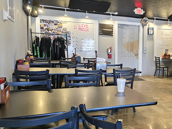 Where Key West meets the swamp! The interior's no-frills charm lets you know you're in for authentic Florida, not a corporate theme park version.