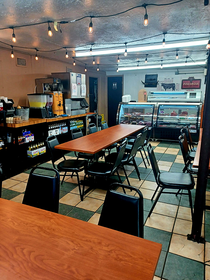 Simple tables, checkered floors, and string lights create the perfect stage for culinary magic. No pretension here, just the promise of exceptional food.