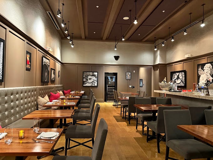 The bistro's interior strikes that perfect Parisian balance&mdash;sophisticated enough for a special occasion yet comfortable enough for Tuesday's lunch escape.