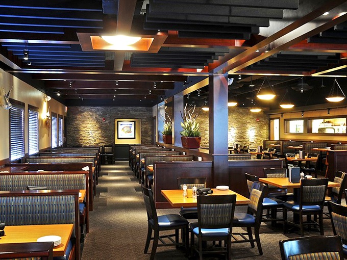 Stone walls and warm wood tones create the perfect backdrop for seafood indulgence. This isn't just dinner&mdash;it's a mini-vacation for your taste buds. 