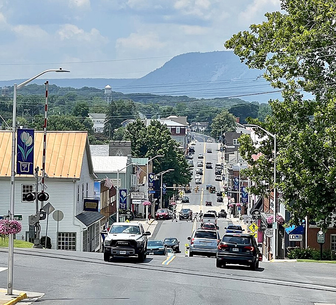 Downtown Luray invites you to slow down and remember when conversations happened on sidewalks and shop owners knew your name&mdash;and your coffee order.