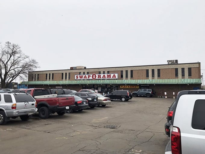 Packed parking lots at Swap-O-Rama are the first clue you've arrived somewhere special&mdash;each car representing a different treasure-hunting mission.
