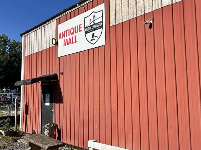 This red barn screams "antique adventure ahead" - your wallet's about to get very happy.