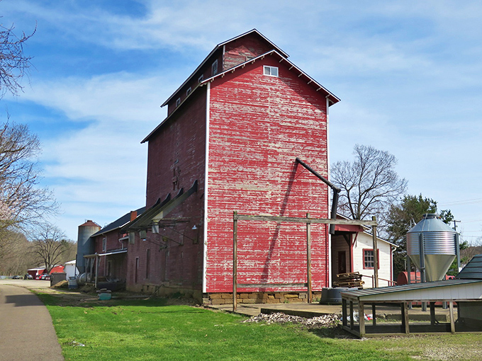 This red brick barn stands as Bellville&rsquo;s gentle giant, overlooking the town like a faithful old friend.