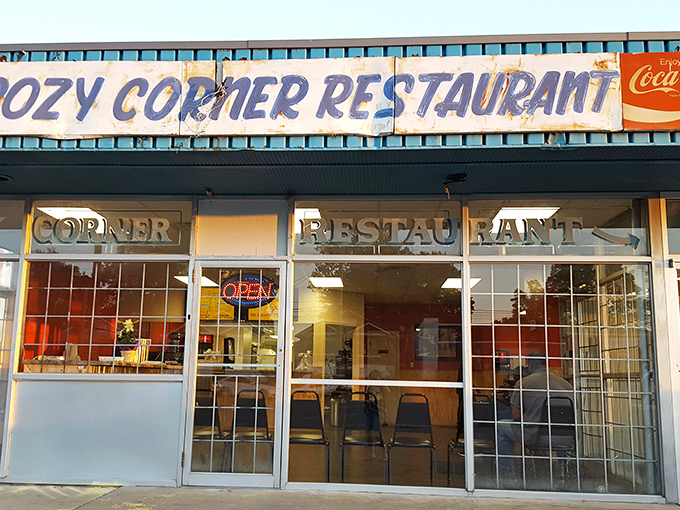 Cozy Corner's vintage blue storefront is like a time machine to when flavor mattered more than fancy. Memphis magic awaits inside!