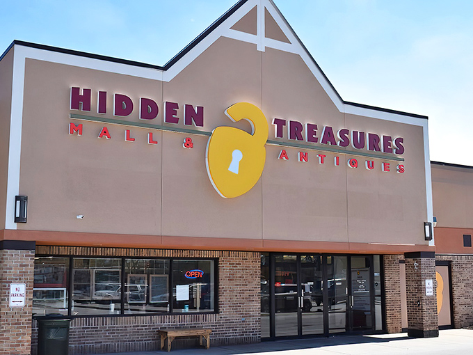Hidden Treasures lives up to its name with that golden lock logo beckoning serious treasure hunters.