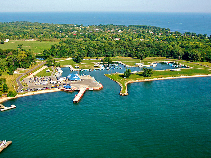 Kelleys Island's azure waters rival any Caribbean postcard, minus the passport hassle and overpriced drinks.