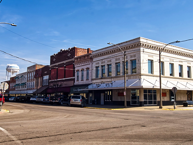 Downtown streets stretch wide and welcoming, inviting you to slow down and breathe deeply.