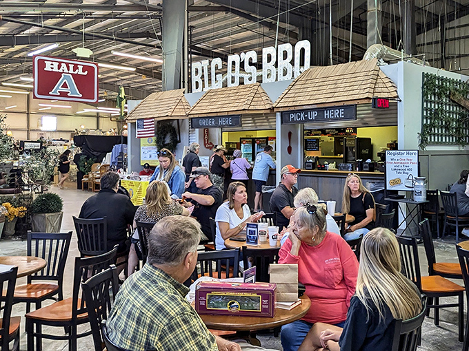 Nothing says "serious antiquing" quite like a bustling indoor market with BBQ fuel for the hunt.