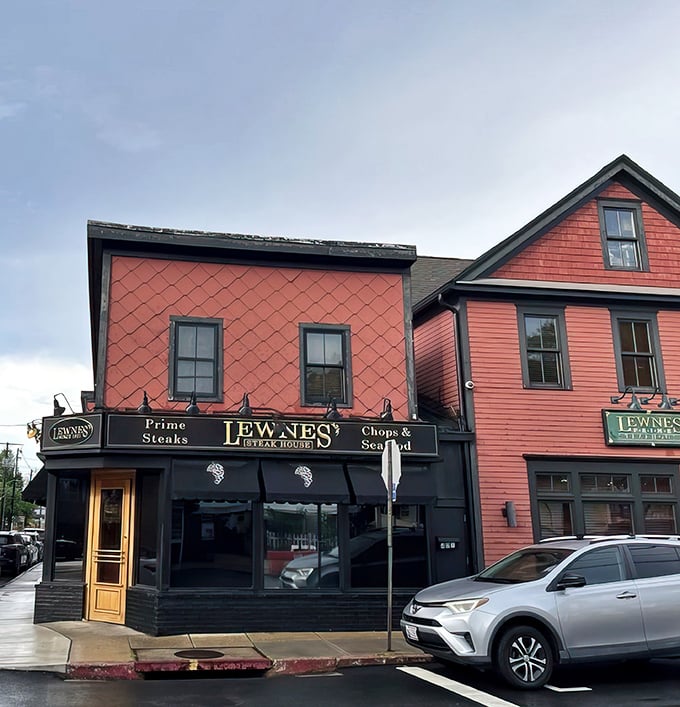 Lewnes' coral-colored corner building stands like a beacon for steak lovers&mdash;proof that the best treasures often hide in plain sight.