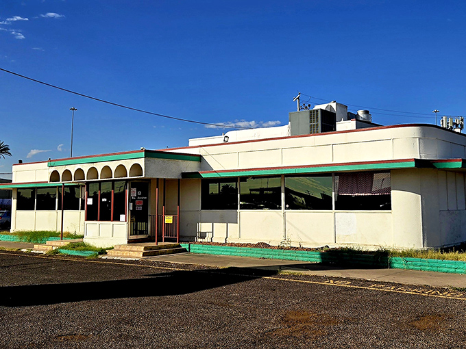 Mel's Diner stands like a time capsule in Phoenix, where breakfast dreams come true at all hours.