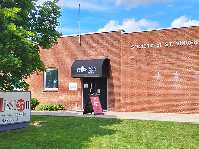 Mission 27's unassuming exterior hides Indianapolis's best-kept thrifting secret - prepare to be amazed inside.