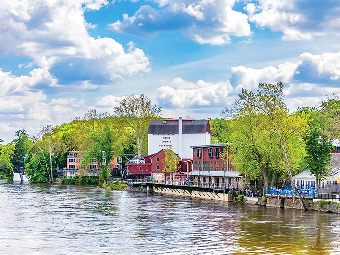 New Hope's riverside buildings tell stories of centuries past while housing today's treasures.