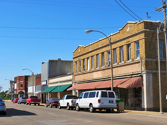 Poplar Bluff's downtown strip looks like where Andy Griffith would grab his morning coffee. 