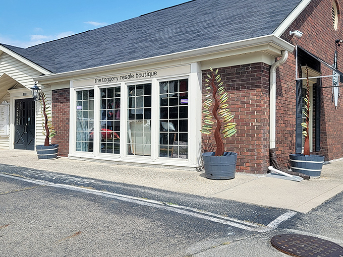 The Toggery's brick facade exudes boutique charm, where secondhand becomes first-class shopping in Broad Ripple.