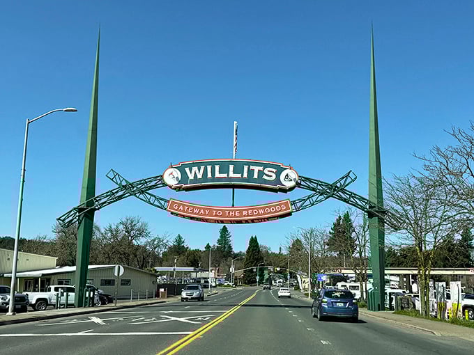 Willits welcomes visitors with that "Gateway to the Redwoods" promise written right across the street.
