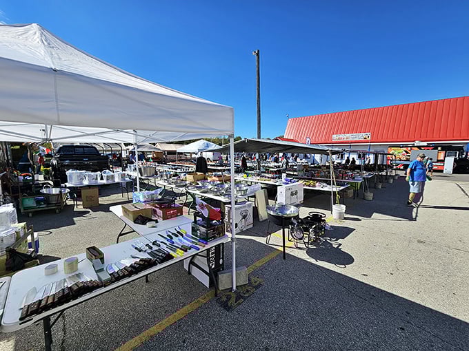 Tables stretch to infinity like a Midwest version of the horizon. Your wallet might need therapy after this. 