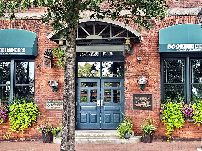 Where stone meets wood meets steak perfection. Bookbinder doesn't need fancy frills when the meat speaks this loudly.