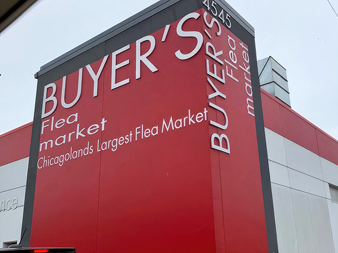 "Chicagoland's Largest Flea Market" isn't just a slogan&mdash;it's a promise of endless aisles of possibility.