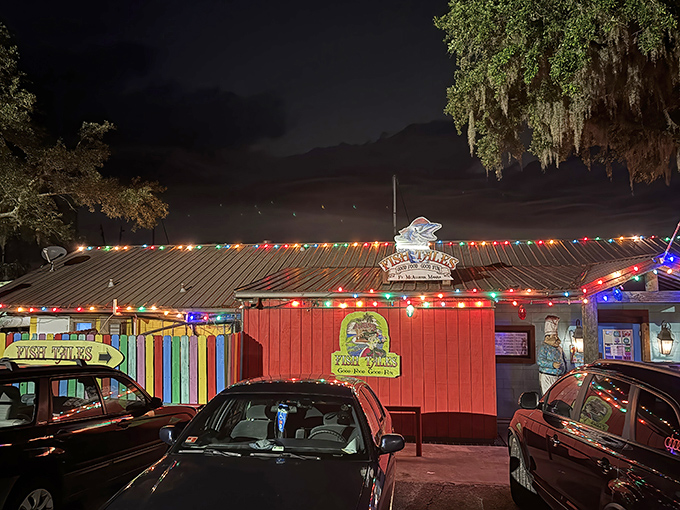 When the sun goes down, Fish Tales lights up like a coastal carnival. String lights and seafood &ndash; a match made in heaven!