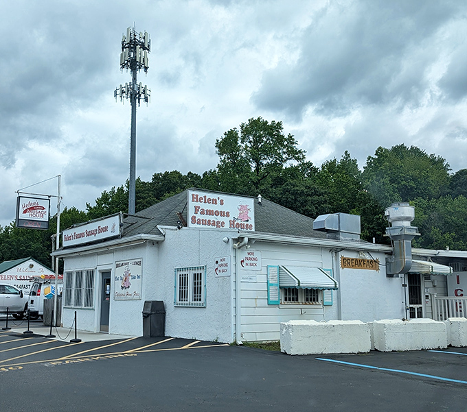 This little white building houses big flavor dreams. Helen's sausage sandwiches have probably prevented more road rage than any traffic law ever could.